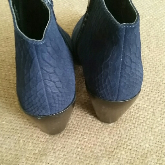 Shoemint | Shoes | Navy Blue Booties | Poshmark